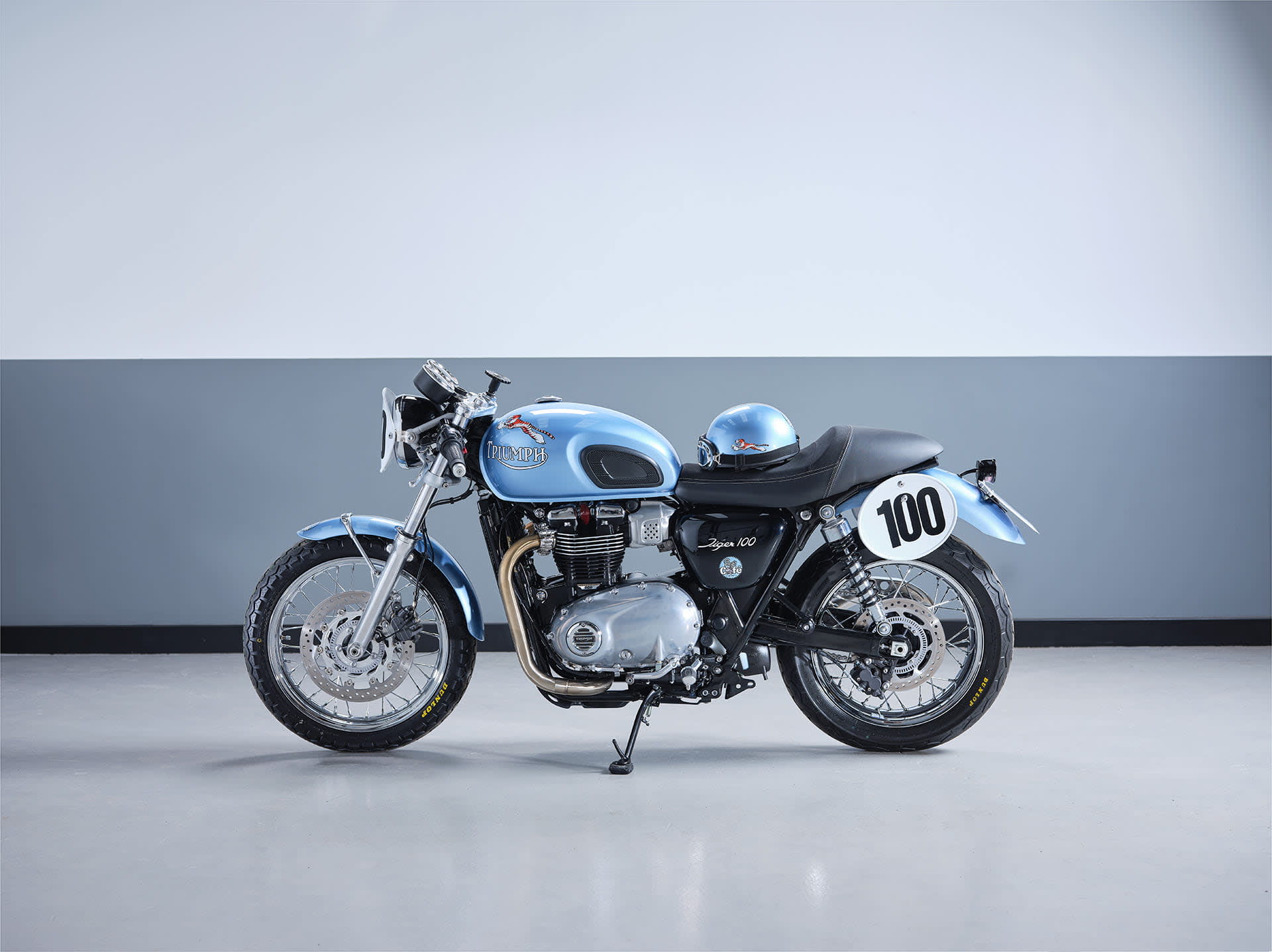 Oxford Bonneville Build off For the Ride